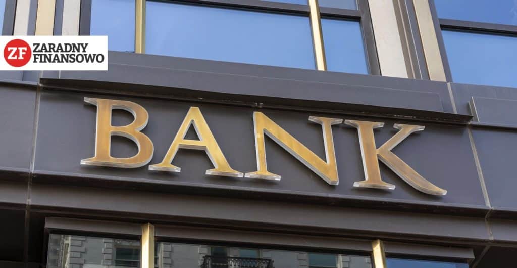 TOP 10 największych banków komercyjnych w Polsce. W których z nich ...